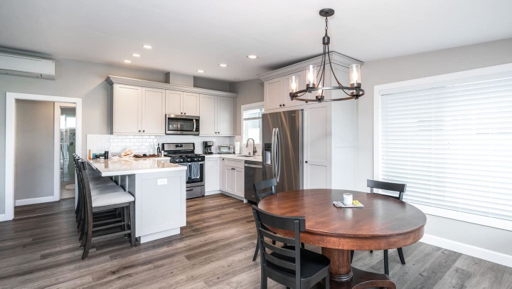 Newport Beach Balboa Island Beach House With Bbq A - Irvine, CA