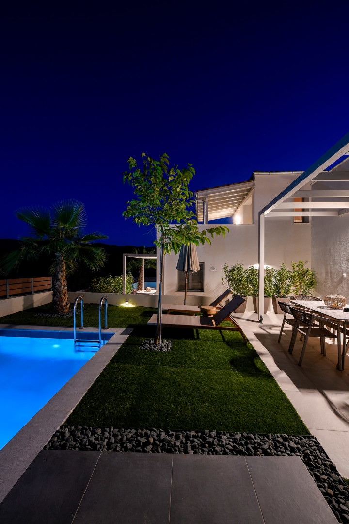 Two Level Suite Private Pool | Golden Gaia - Greece
