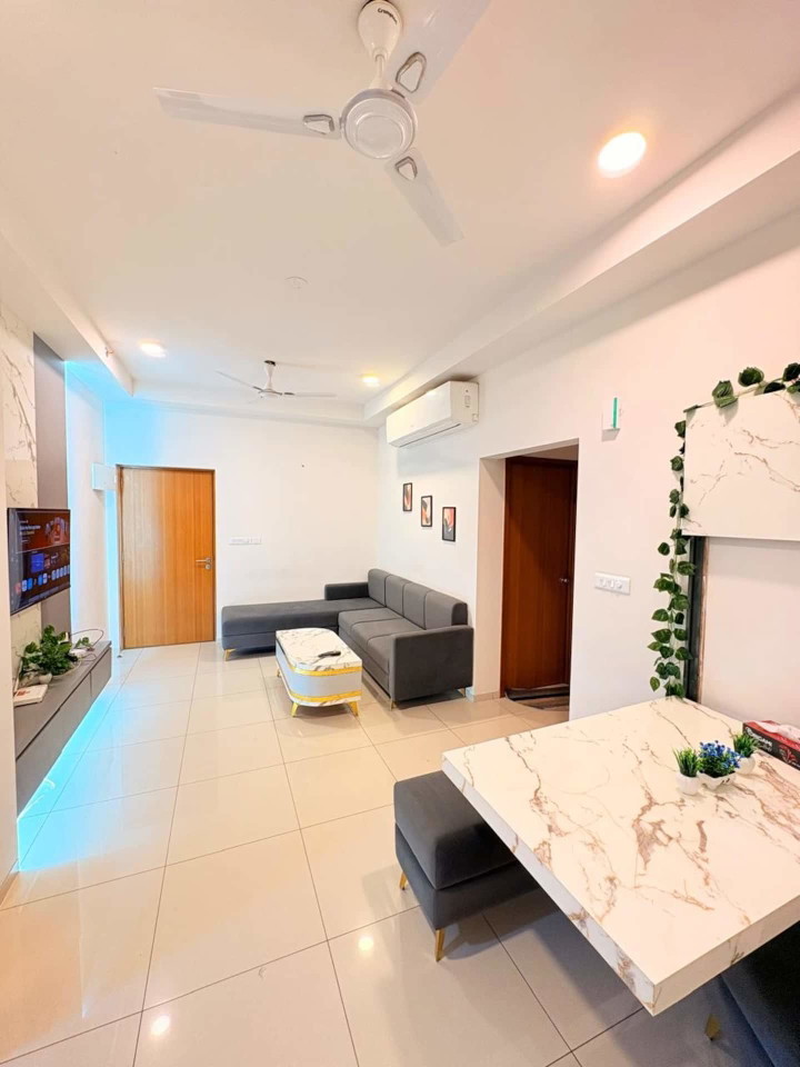 Smart Stay Luxury 2bhk Peaceful Stay In Gift City - Ahmedabad