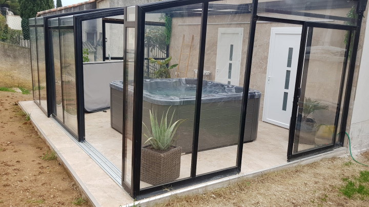 Jacuzzi And Non-smoking Studio (4 People), Quiet. - Vitrolles