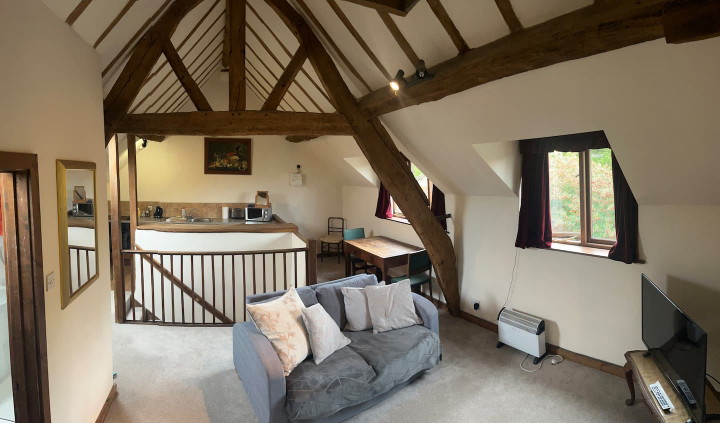 The Hay Loft. Alveston Pastures Farm - Oxfordshire