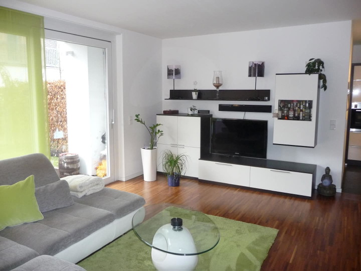 Stilvolle Modern Eingerichtete 3,5 Zimmer Wohnung - Erlangen