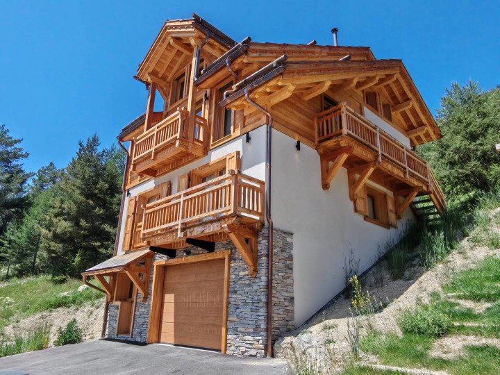 Chalet Le Loup Blanc. Moderne Et Spacieux. 6 Pers. - Ceillac