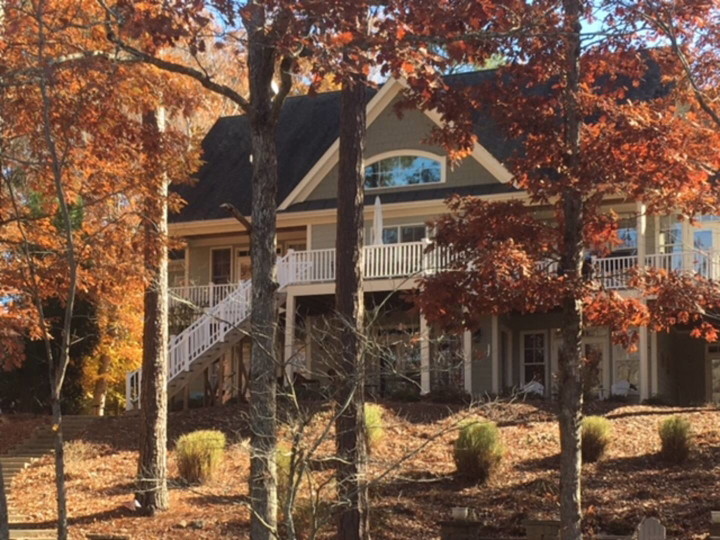 Luxury Lake Gaston Deep Water @ Dock Sleeps 18 - 가스통 호
