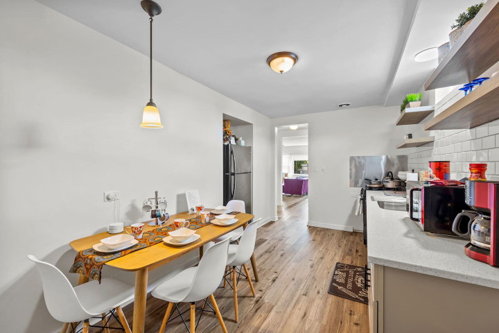 Modern 2 Bdrm Apt Near O'hare-downtown. King Bed. - Chicago