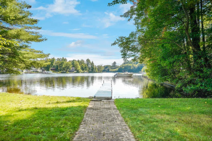 Piscataquog Reservoir House - 26 Channel Ln - Manchester, NH