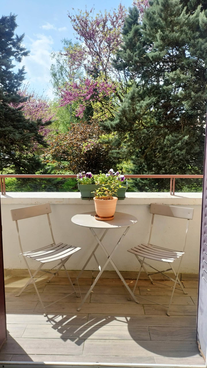 Studio Cosy Balcon & Parking Proche Lyon - Sathonay-Camp