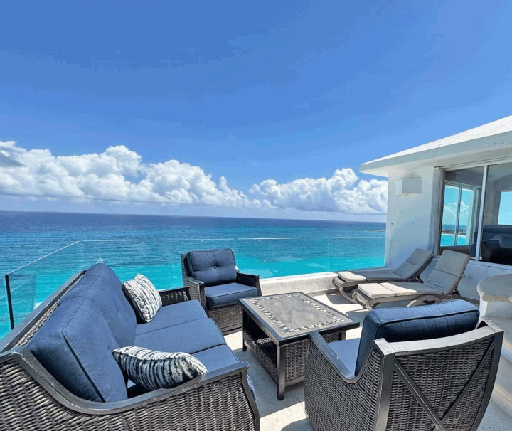 The Most Amazing Views! Beachfront Penthouse 3br3/bth - Cancún