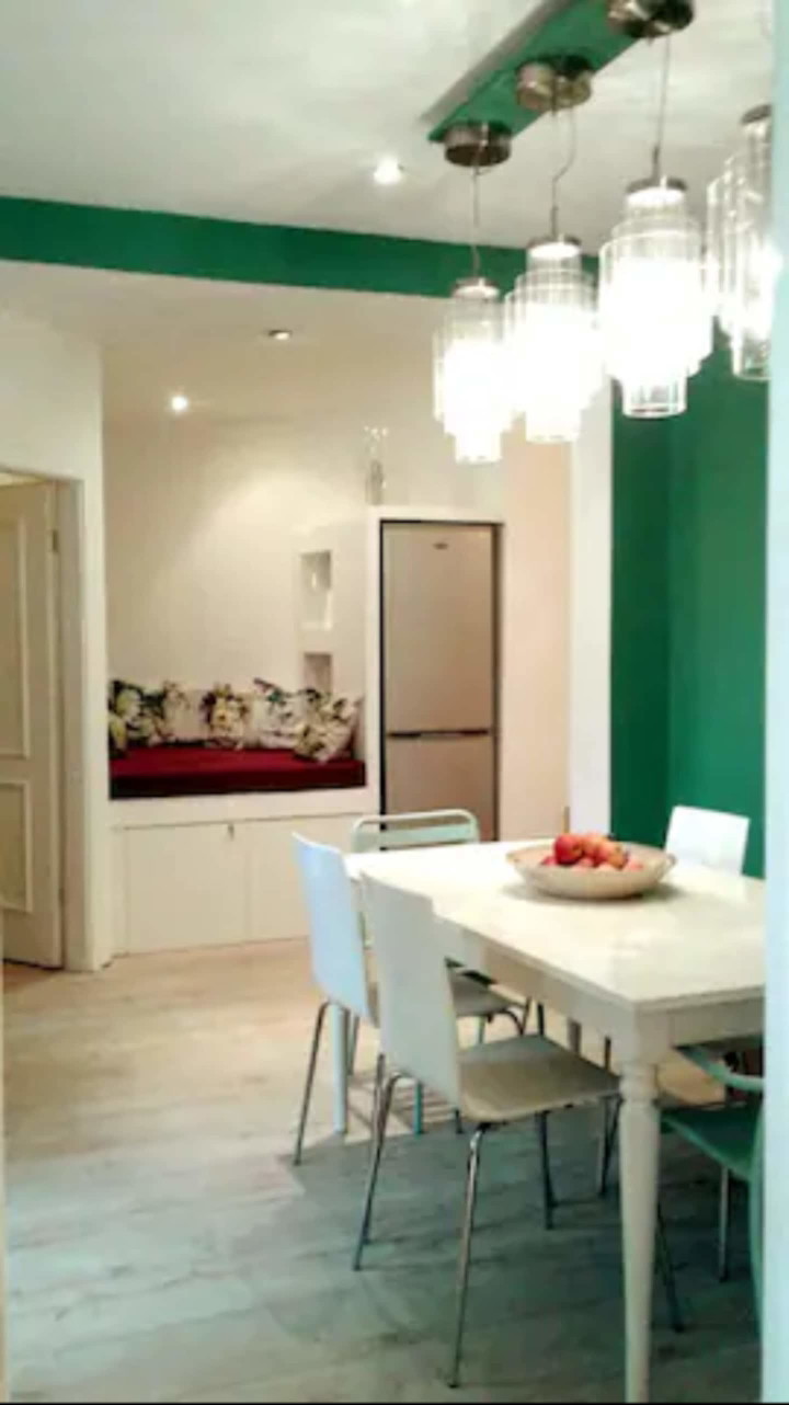 Zentral, Cozy, Kühl, 1 Schlafzimmer, Eigene Dusche - Berlin