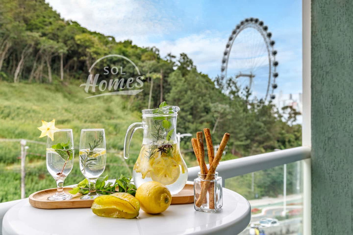 Studio Sea, Beach, Pool & Ferris Wheel! - Balneario Camboriú