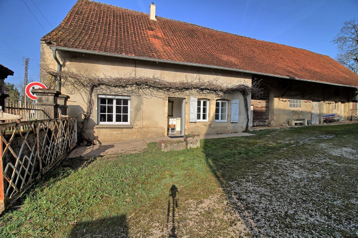 Maison De Campagne Spacieuse & Chaleureuse - Jura