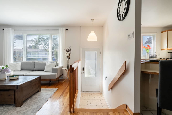 Entire 4br House Near Mtl Free 3-car Parking & Ac - Quebec