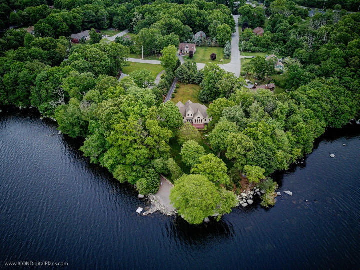 Spacious Lakeside Home On A Private Peninsula! - Tiverton, RI