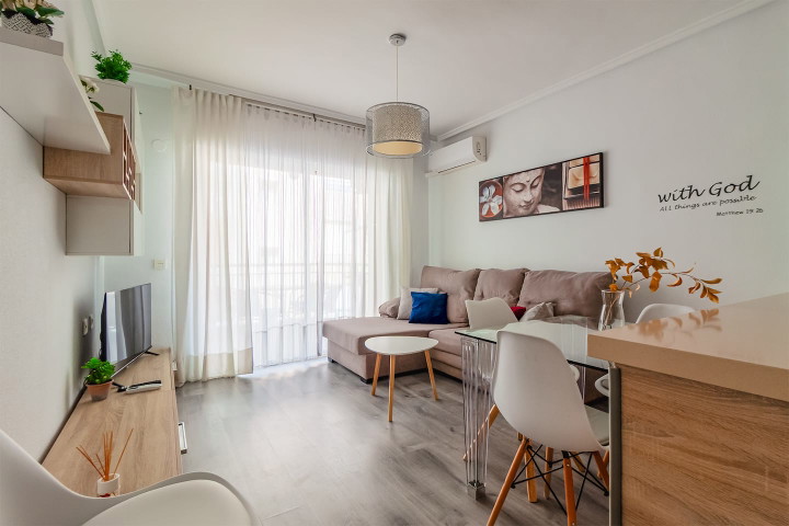 Apartment Close To The Beach With Parking - Torrevieja
