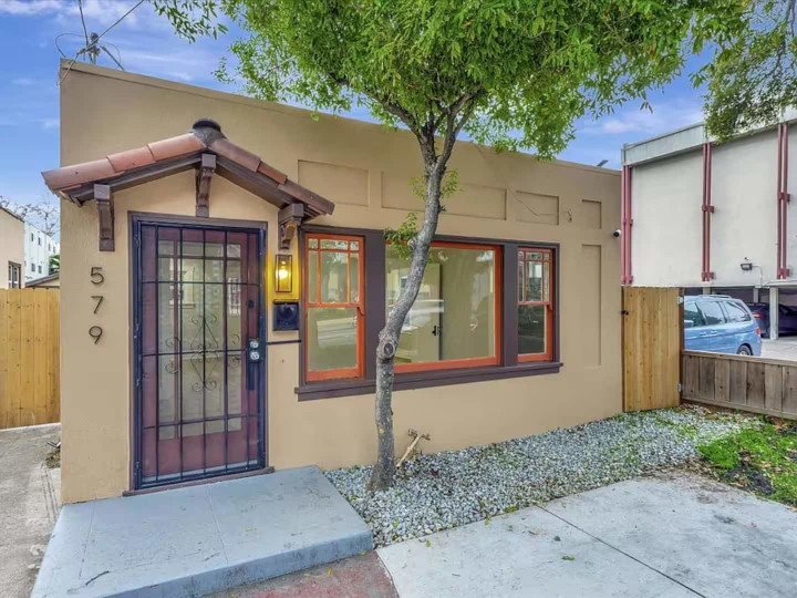 Downtown 2br Historic Spanish Bungalow + Parking - San Jose, CA