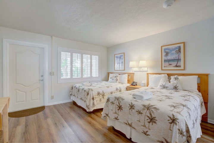 Room With 2 Beds & Kitchenette - Room 7 - Jupiter, FL