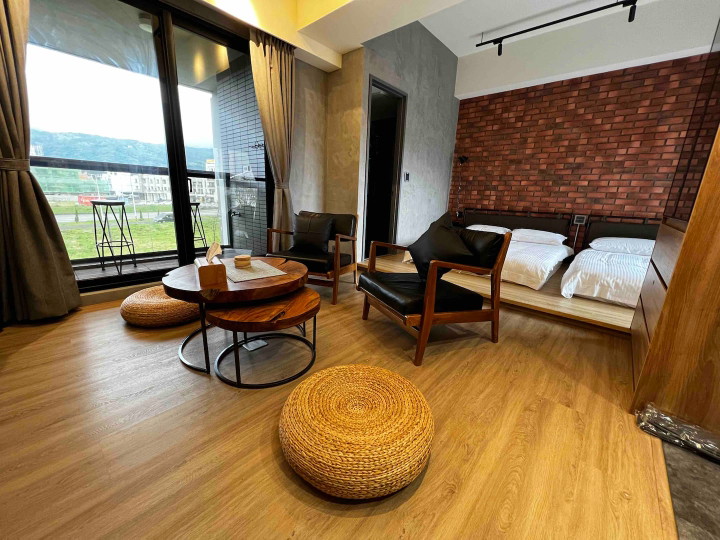 Chill ~ Hi ~ Hi _ Fashionable Retro Style 2 ~ 4 Person Room Type - China