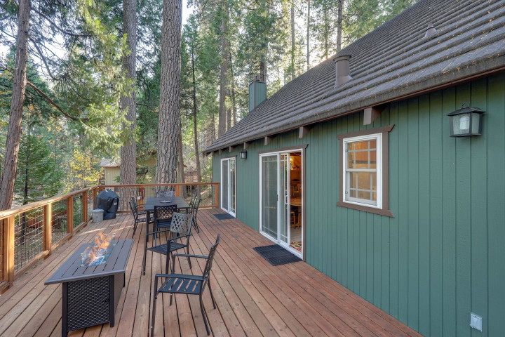 Cozy Cabin In The Heart Of Blue Lake Springs - Arnold, CA
