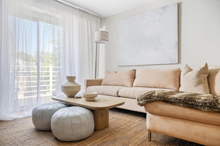 Light Filled 2br W/ Balcony & 2 Free Parking - Arlington, VA