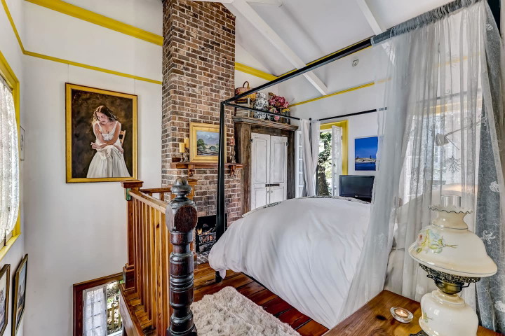 Carriage House 2 Working Fireplaces, Pet Friendly! - Savannah, GA