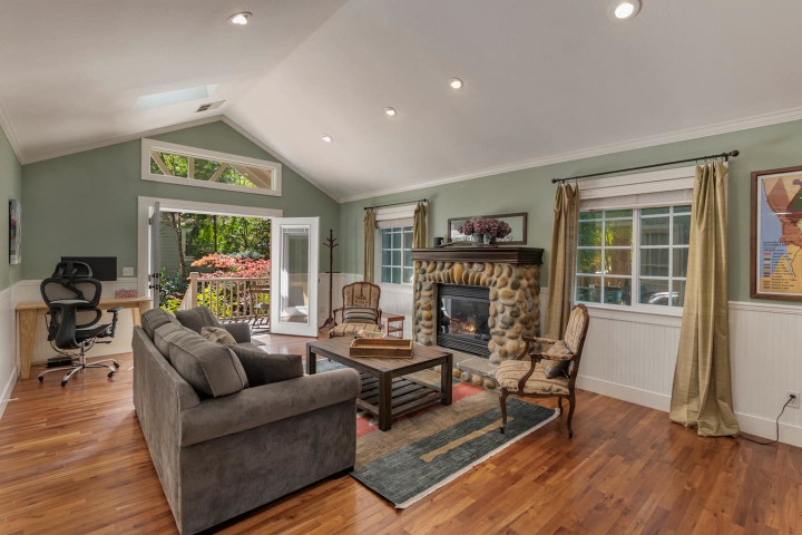 Otter House-2 Bed2 Bath Hot Tub Under The Redwoods - Monte Río, CA
