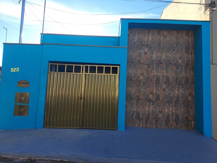 Casa Com Garagem Para 1 Carro Popular Hatch - Assis