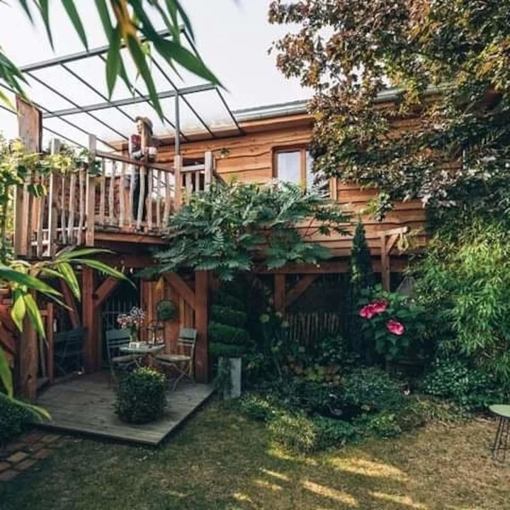 La Cabane Du Bon Chemin Et Son Spa, Lieu Insolite - Laval, France