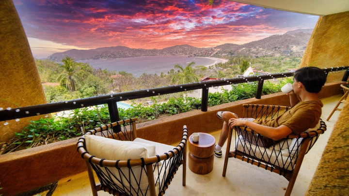 2-bedroom With Ocean View In Playa La Ropa - Zihuatanejo