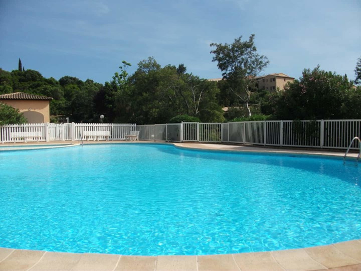 Bel Appartement Climatisé 4 Personnes - Piscine - Cavalaire-sur-Mer