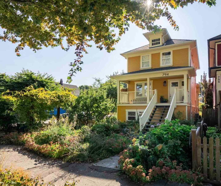 2br Garden Suite With Sauna/cold Plunge - Vancouver
