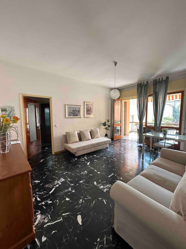 Close To The Lake,spacious,historic Center,balcony - Desenzano del Garda