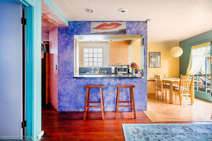 Eclectic Artistic Garden Retreat/licensed - San Francisco, CA