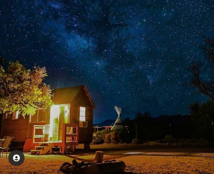 Hummingbird Tiny House Near Las Vegas - Death Valley National Park