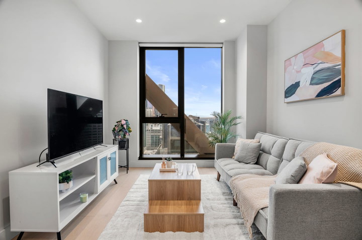 2br Chic Escape | Central, Pool & Gym - Melbourne