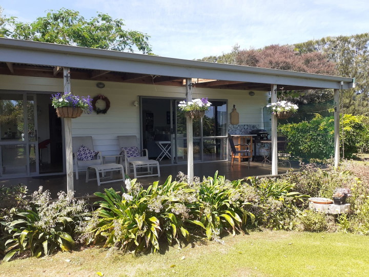 Conifer Cottage - A Quiet Slice Of Paradise - Northland