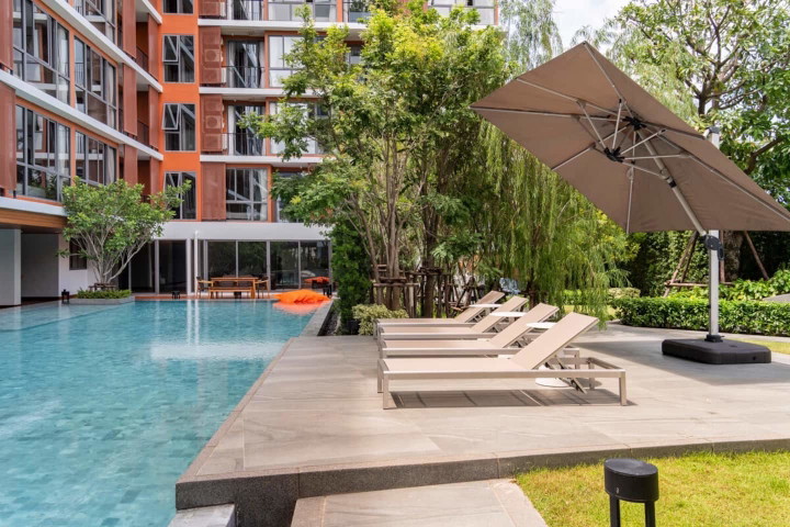 Sukhumvit Cozy 1 Room/department Store/restaurant Bar/ekamai Station/east Bus Station - Bangkok