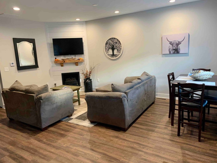 Spring Village Luxury Rowhouse - Harrisonburg, VA
