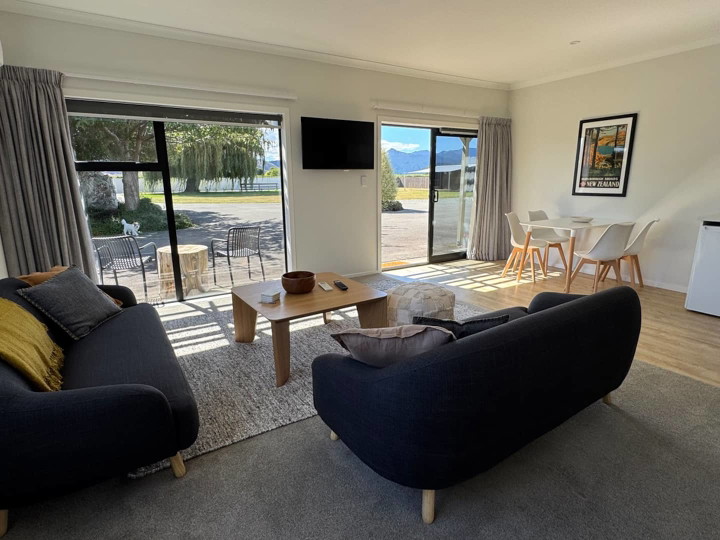 The Sip | Bbq Area | Laundry L Air Con - Blenheim