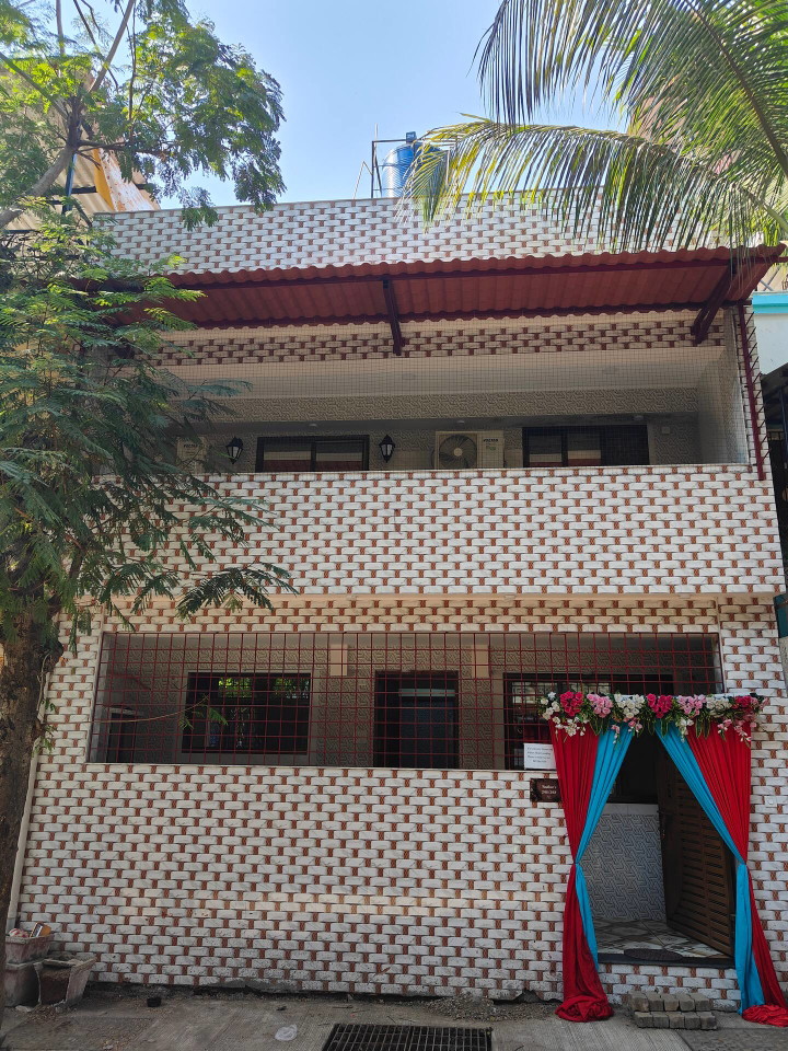 Nadkar's Stay - Mumbai