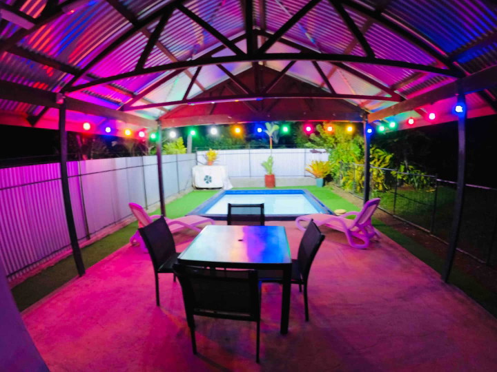 Cheerful 3-bedroom Bungalow With Pool! Wi-fi /Ac - Samoa