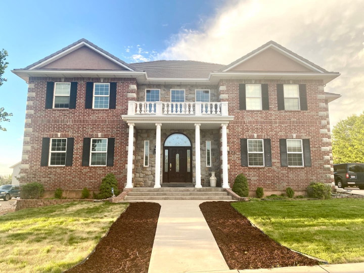 Cedar City 8-bedroom Mansion With Private Pool - Cedar City, UT