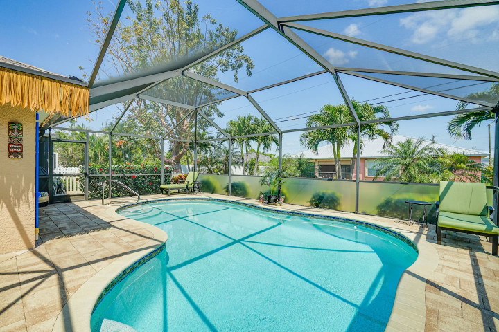 Cape Coral Home W/ Screened Porch: 4 Mi To Beach! - Sanibel Island, FL