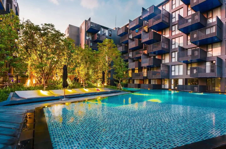 Sunny Beach Holiday Home, Modern Stylish Apartment With 2 Swimming Pools - Patong Beach