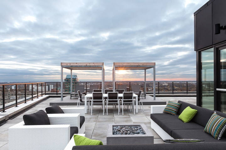 Jets Nest: Dt Free Prk+ Rooftop Patio+gym - Winnipeg