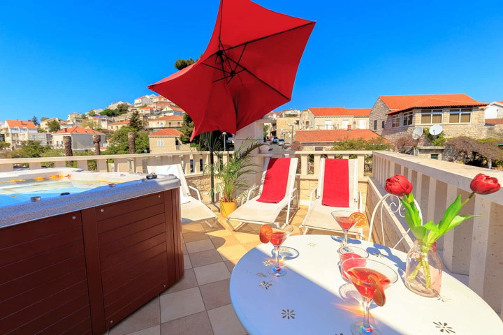 Luxury Dubrovnik Villa For 9 | Hot Tub - Dubrovnik