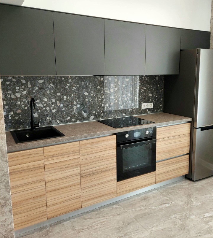 Appartement Lumineux Sur Tairova - Odessa