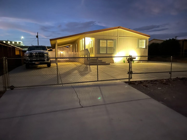 Fully Gated, Newly Updated, And Central - Bullhead City, AZ
