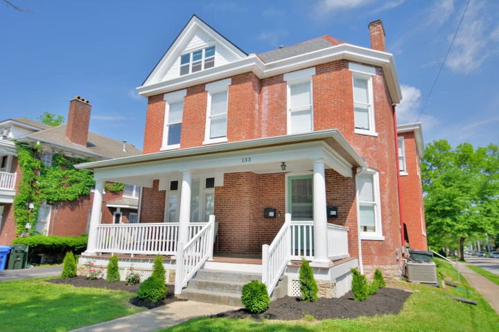 Bell Ct-133 N Ashland Ave-horse Park-bourbon Trail - Lexington, KY