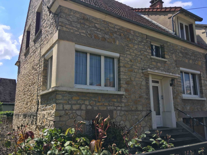 Agréable Maison De Ville Avec Parking 8 Personnes - Nevers