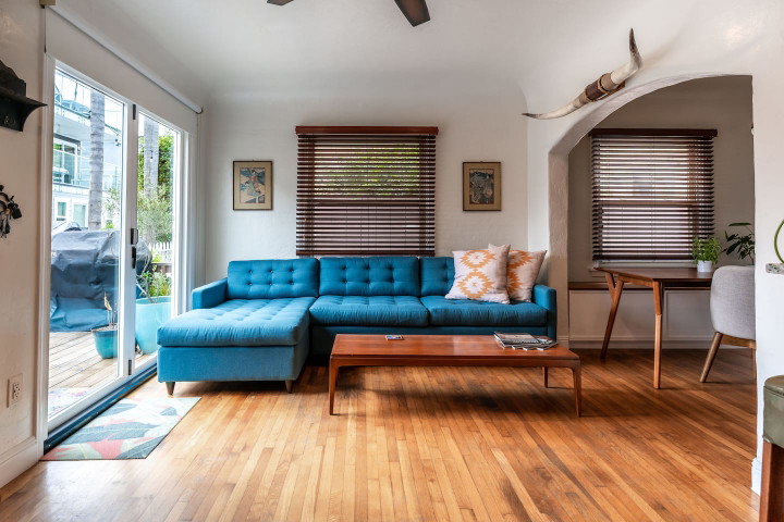 Mid-century Modern 1br/1ba Beach Apartment - San Diego, CA